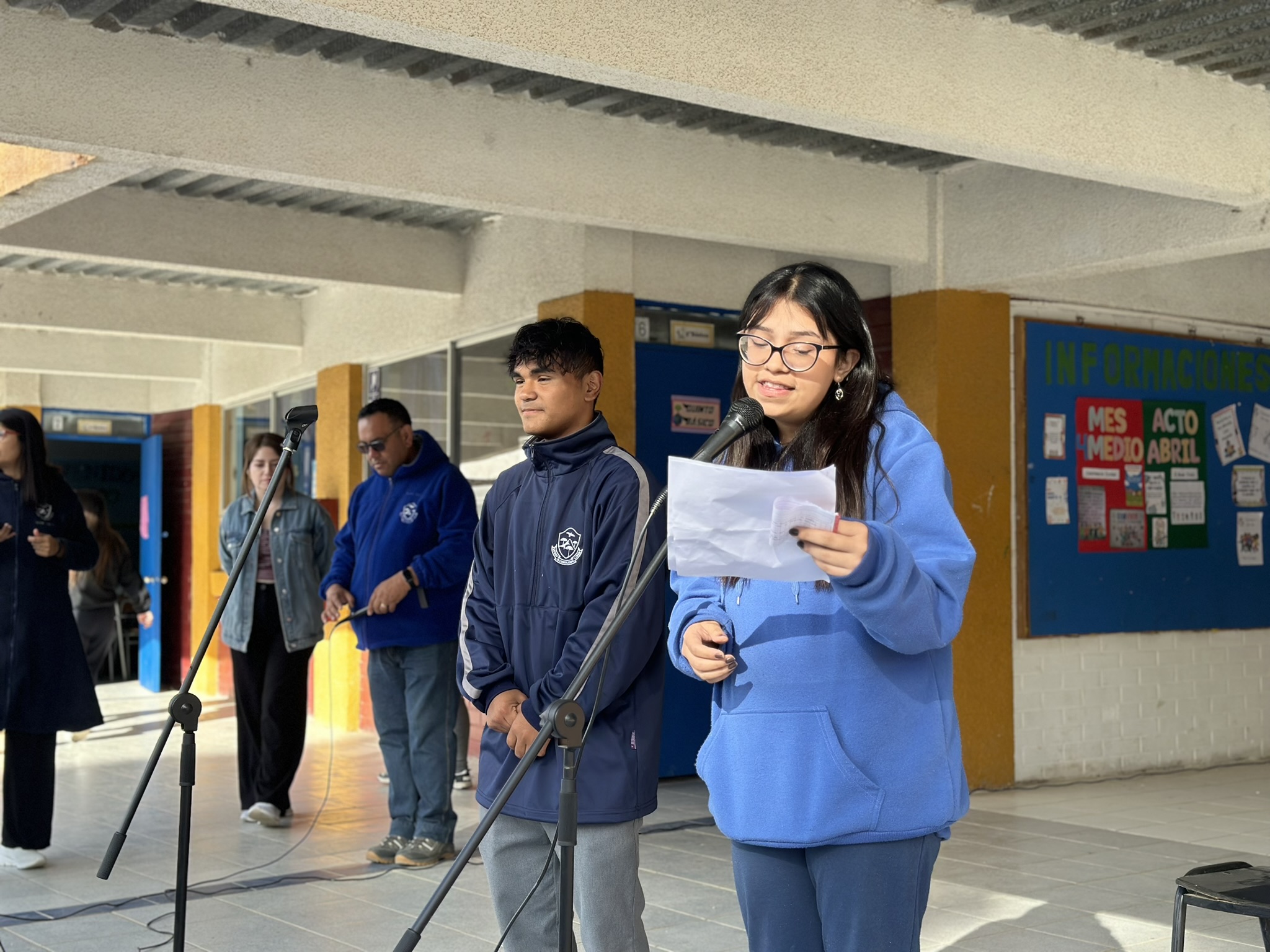 Acto Cuarto Medio 0104 (2) – Colegio Entre Valles
